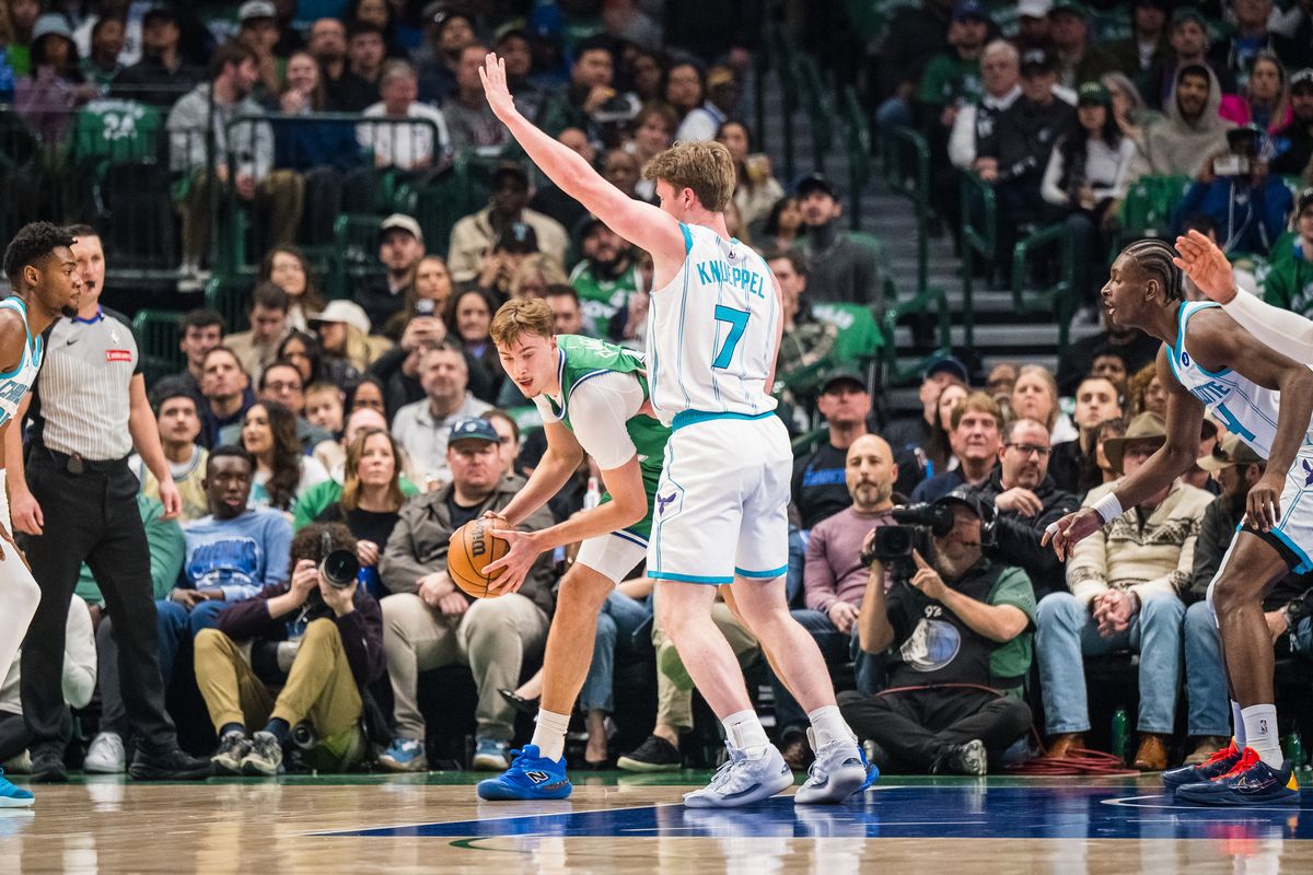 Hornets edge Mavericks 123-121 to spoil Cooper Flagg's 49-point game