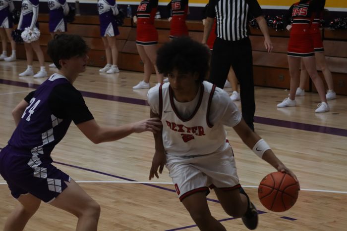 Dexter blows out Holcomb to open Bloomfield Christmas Tournament