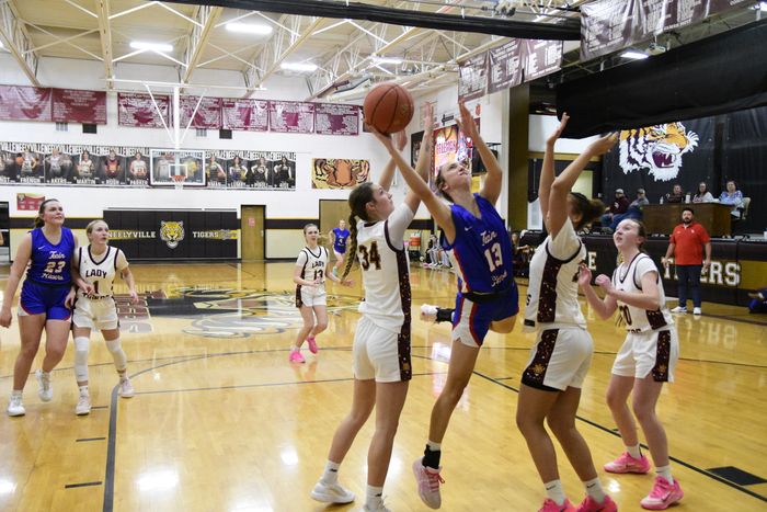 Neelyville beats Twin Rivers 67-59 in battle of Butler County girls te...