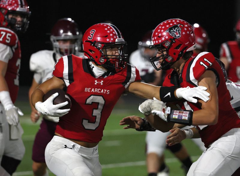 Dexter senior Devin Turnbo wins Semoball Football Team of th...