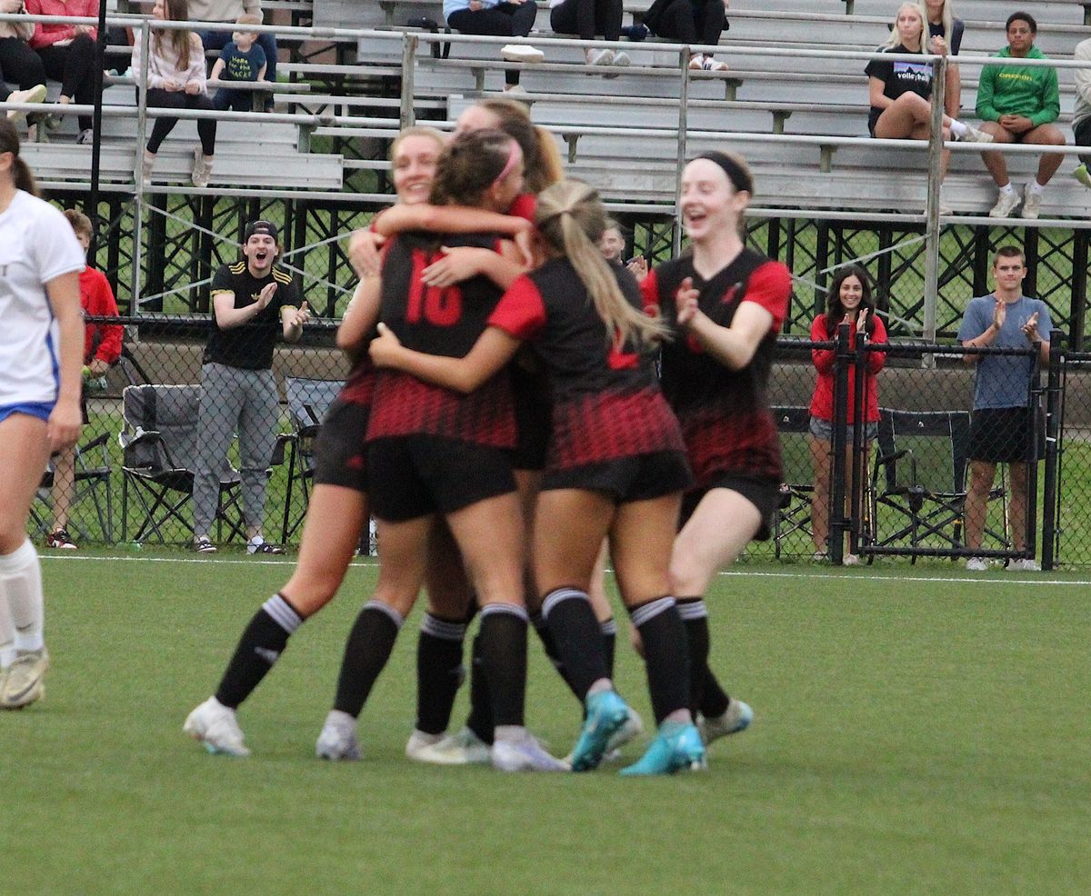 Rachel Berger’s late goal lifts Jackson over St. Vincent in defensive ...