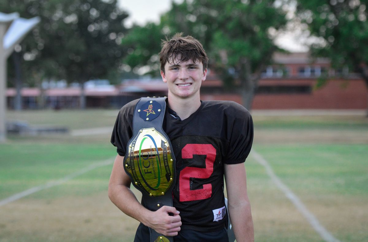Sikeston QB Pierce Baker wins first-ever Football Team of th...