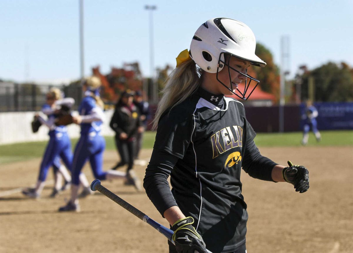 Kelly softball at the Class 2 final four