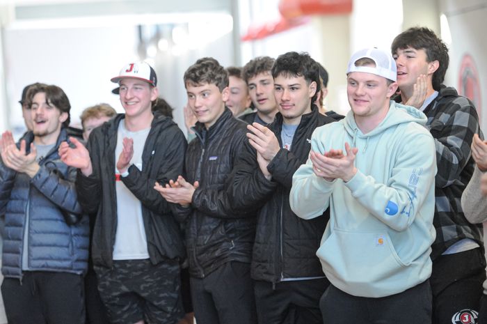 Jackson's Carter signs baseball NLI with Missouri State-West Plains