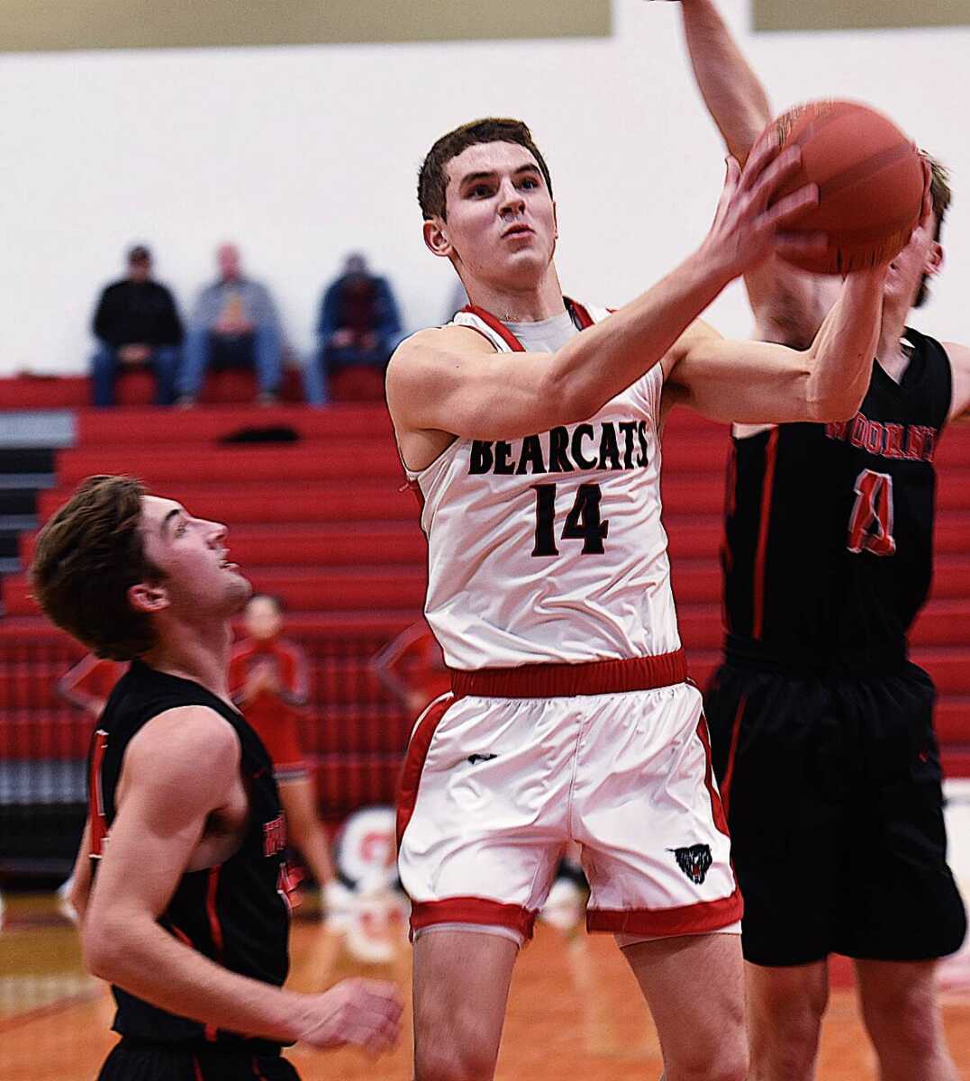 Bearcats bounce back, rout Woodland