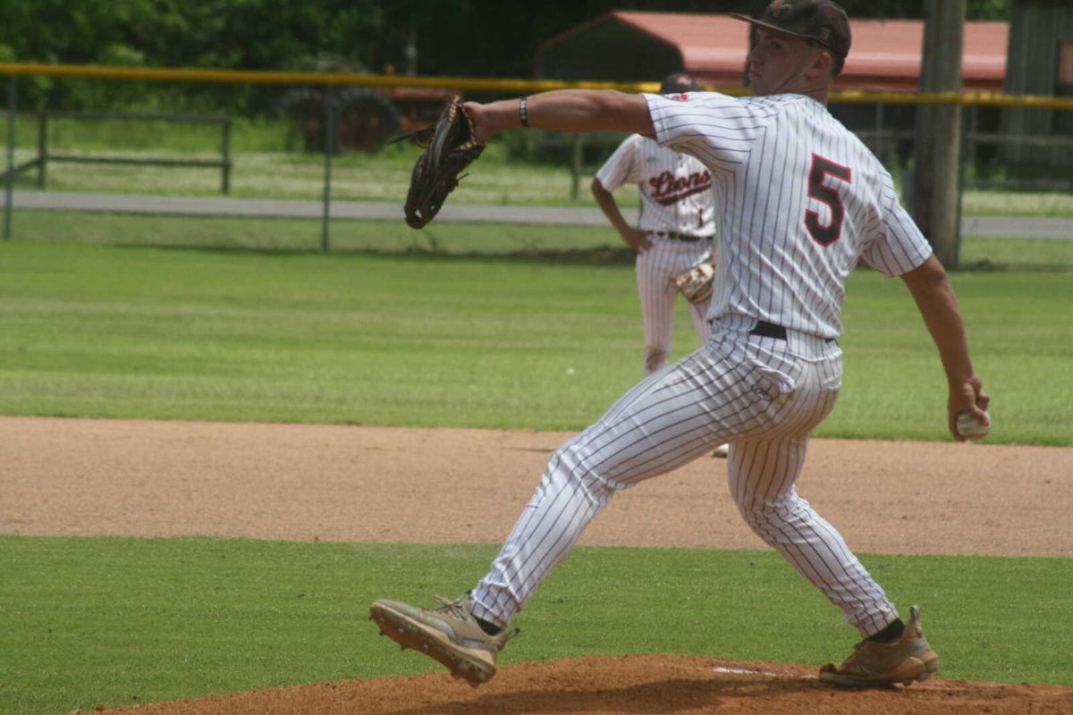 Senath-Hornersville posts upset win at C1D1 semis