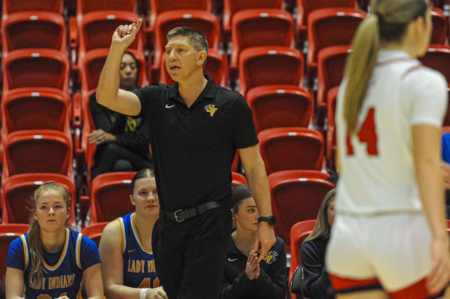 Photo Gallery: Jackson versus St. Vincent, 2025 FSCB Holiday Classic c...