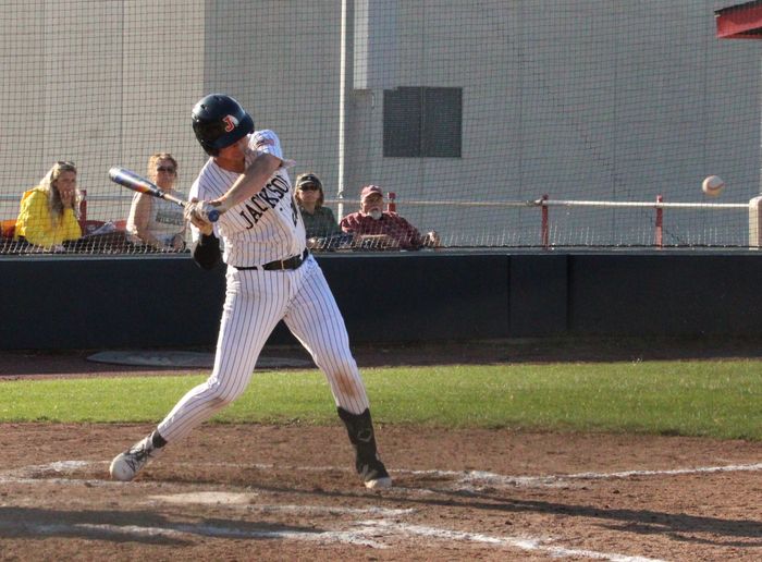 Jackson Indians fall short against Marion Wildcats, offense still sear...