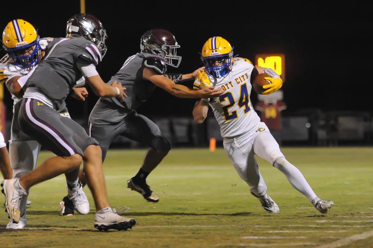 Southeast Missourian Gridiron Guide: Week 5 brings many tight-knit mat...