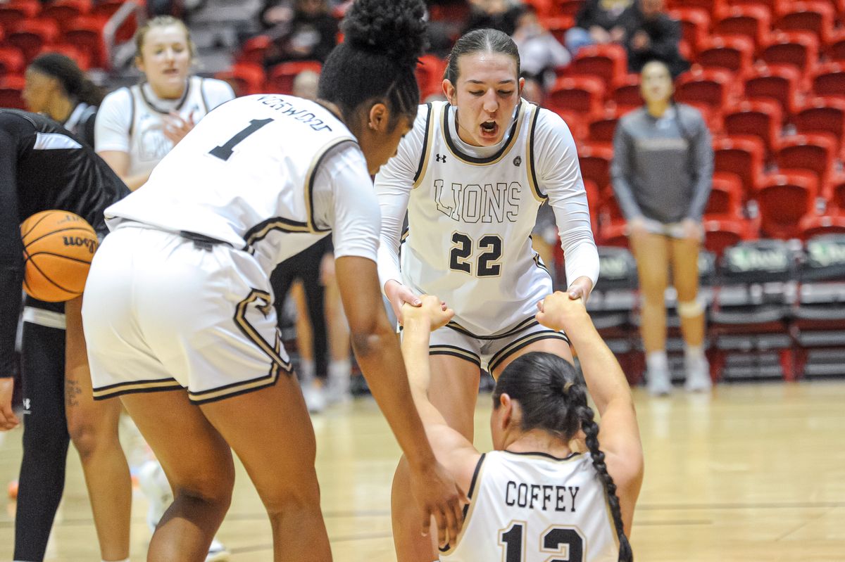 Photo gallery: SEMO vs. Lindenwood women's basketball, Jan. 15