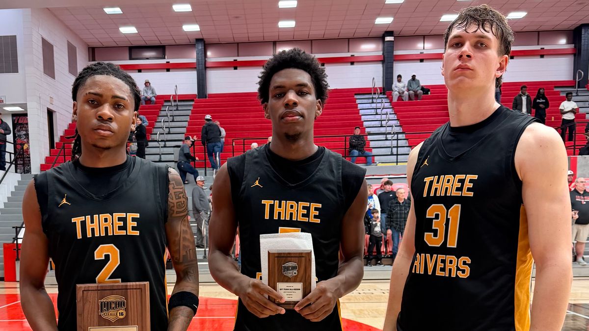 MAC turns back Raiders in Region XVI title game