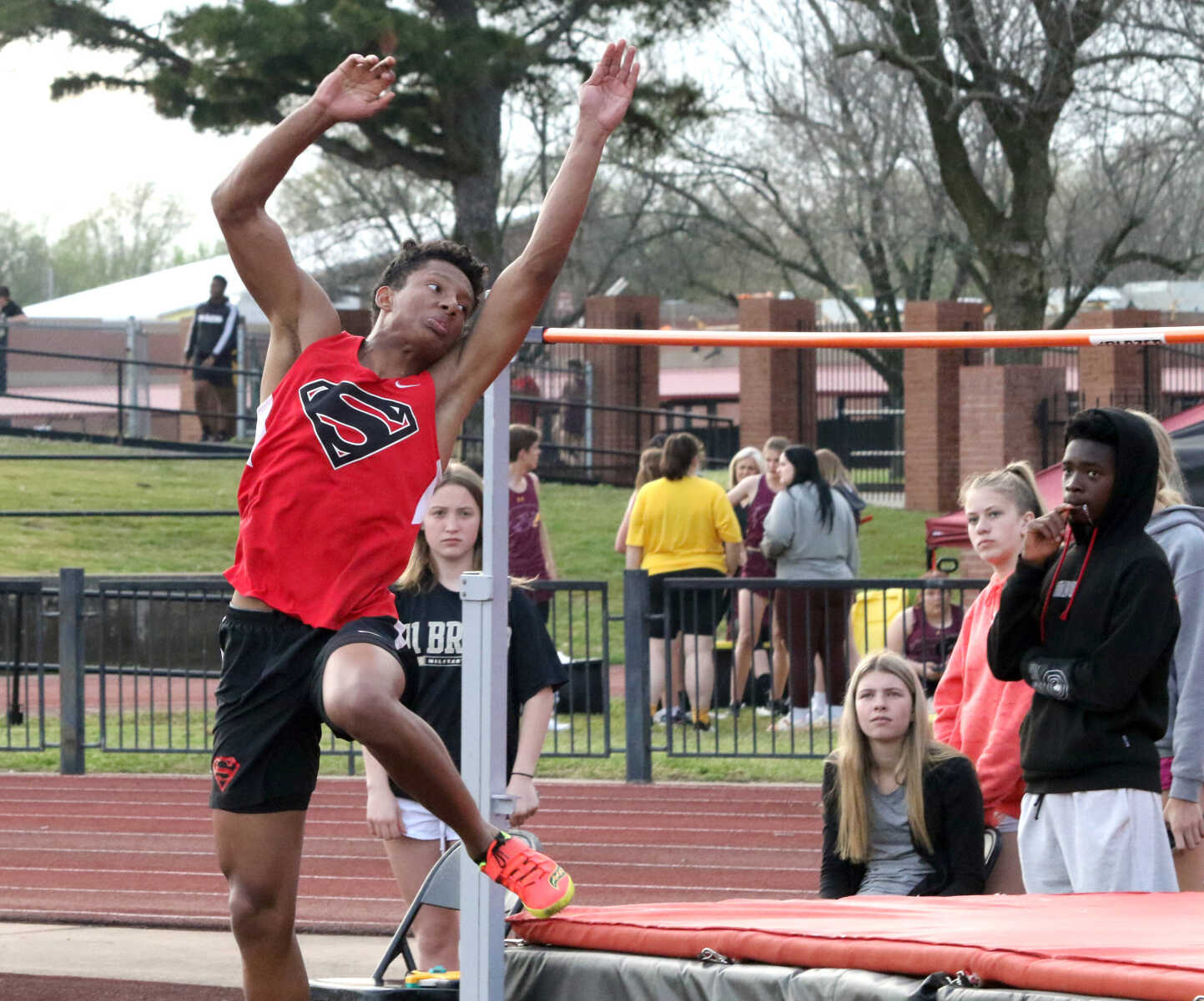 Sikeston track teams compete at Hillsboro Invitational