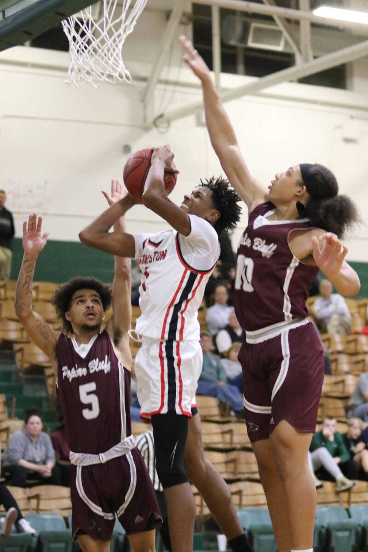 Sikeston cruises to third place finish in Fountain City Classic