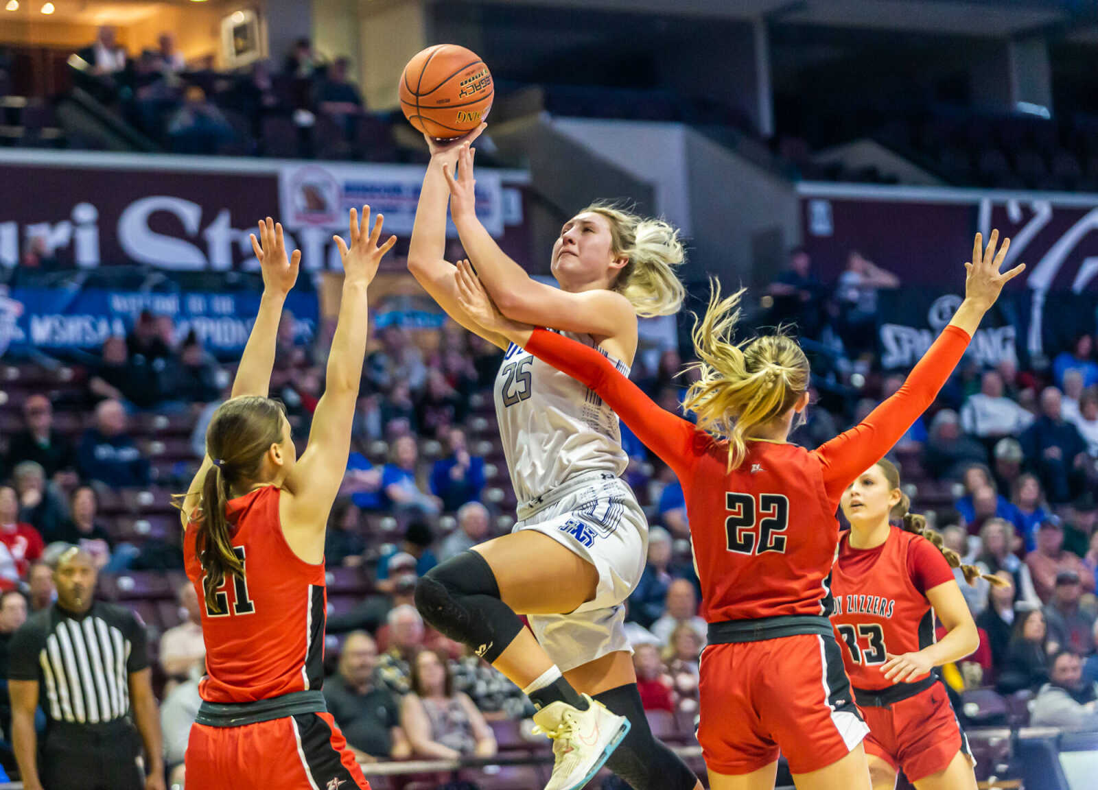 Notre Dame girls' basketball finishes fourth in state