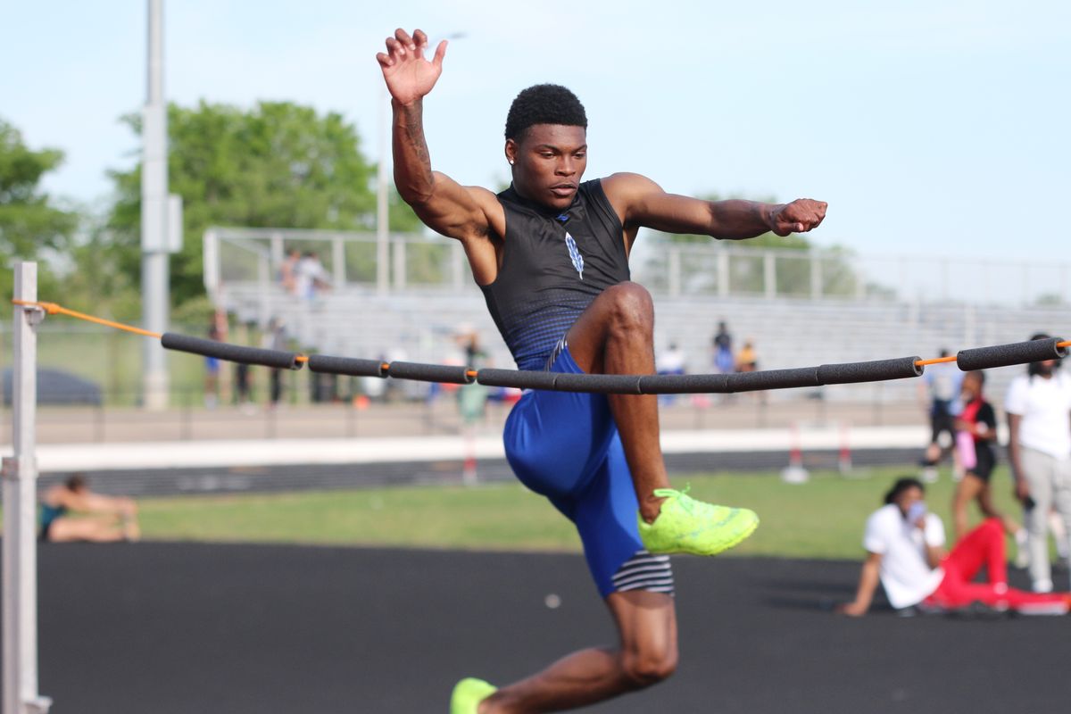 Southeast Missouri athletes advance to sectional meets after strong sh...