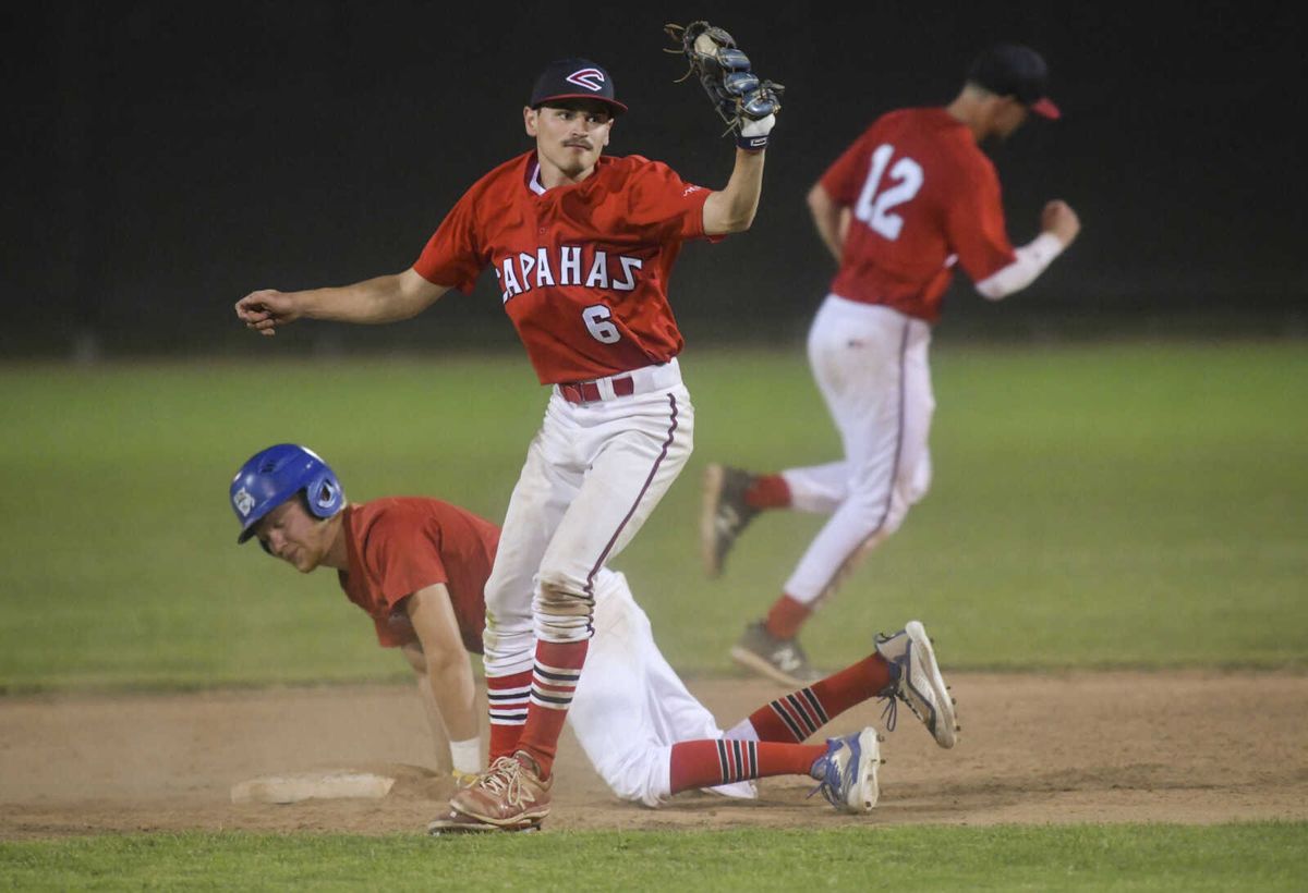 Cape Girardeau Capahas vs. Valmeyer Lakers