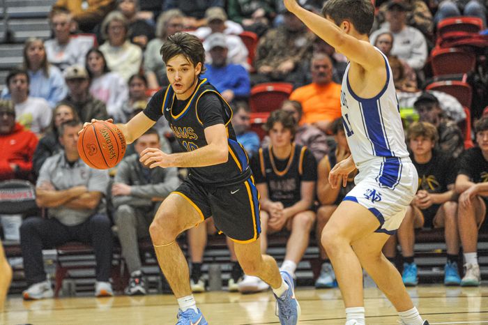 Scott City pulls away from Delta to reach conference final
