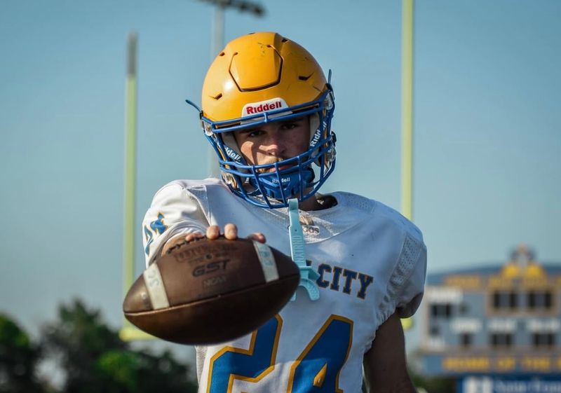 Scott City with Chaffee’s Rustyn Underwood wins Semoball Football Team...