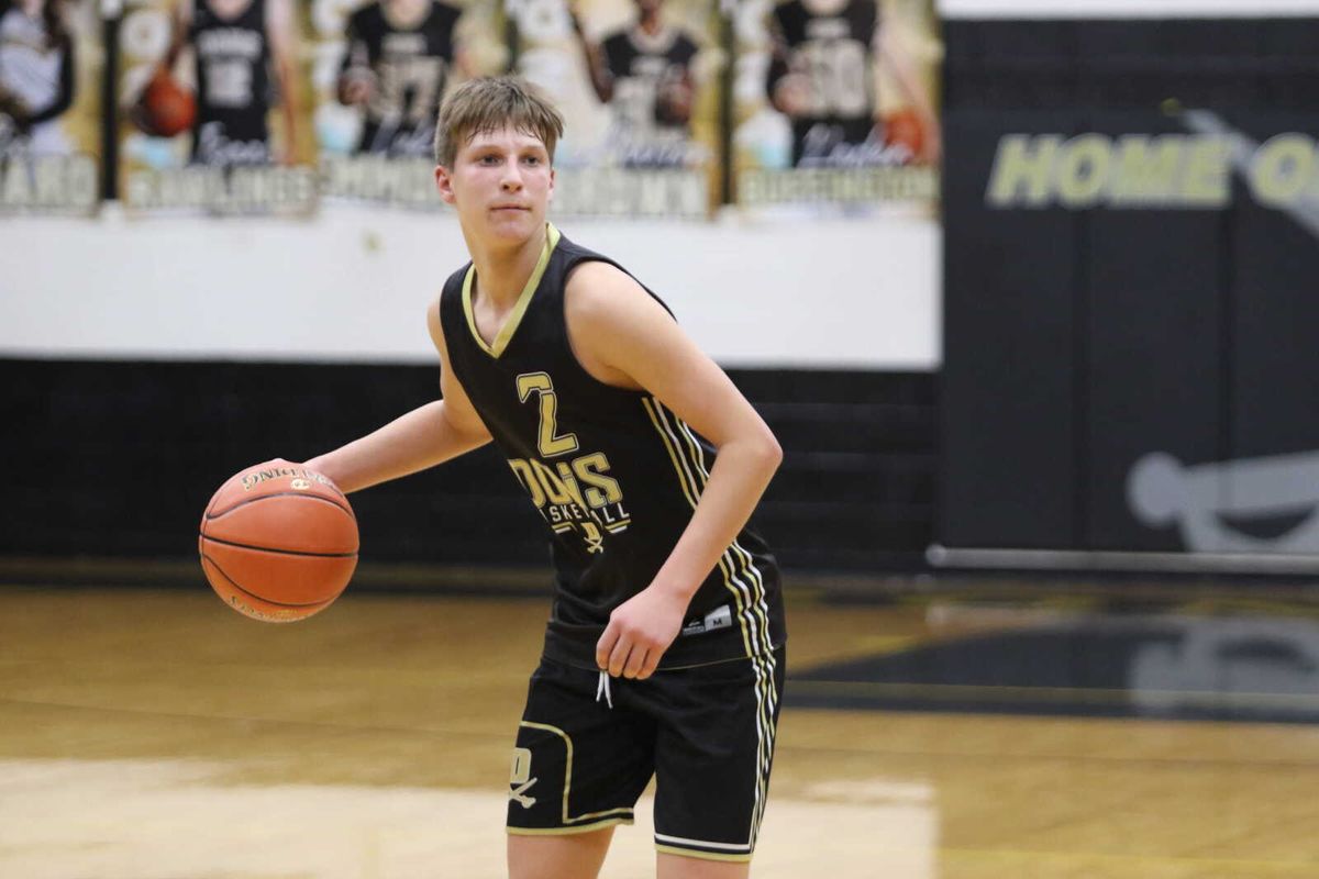 Doniphan Dons jamboree: A pair of area squads hit the hardwood at DHS