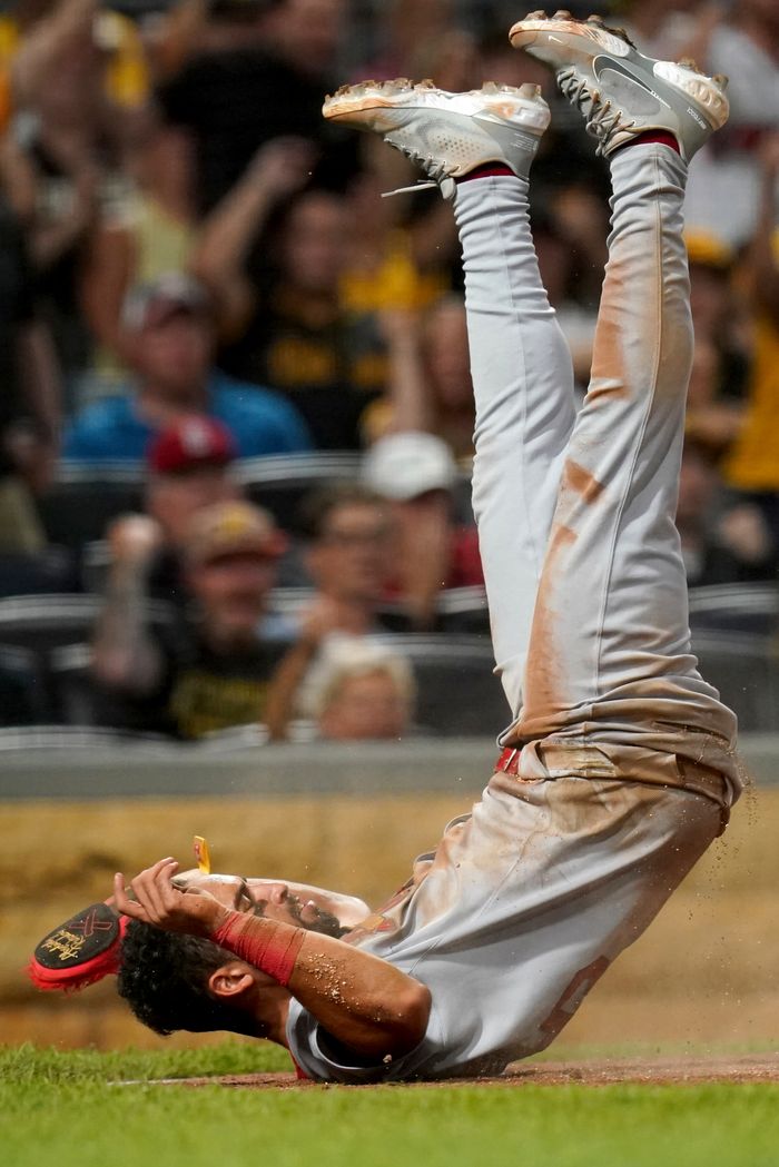 Davis' sacrifice fly in 8th gives Pirates 1-0 win over Cardinals as wi...