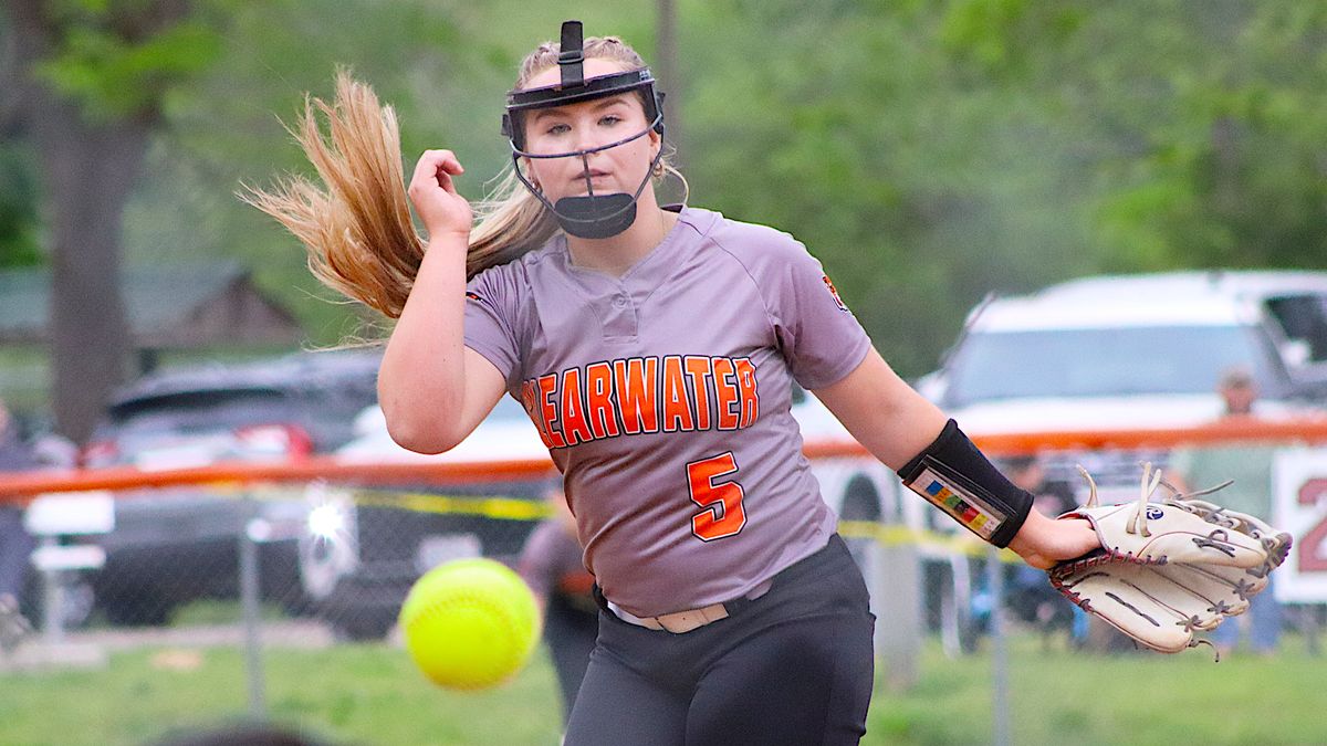 C2D2: Clearwater holds on to win district title