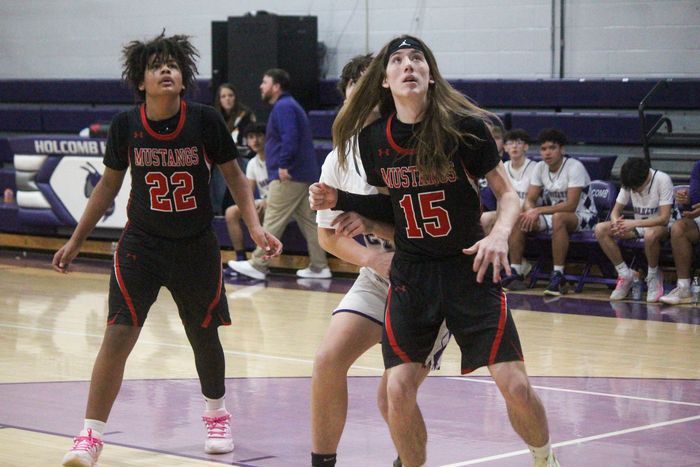 Photo gallery: Holcomb ends five-game skid with 76-31 win over North P...