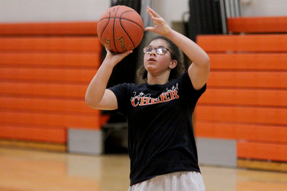 Photo gallery: Scott County Central take the floor for open gym