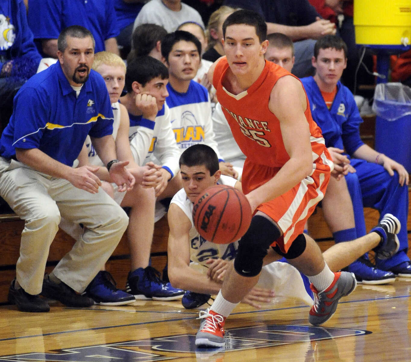 Oran vs. Advance basketball