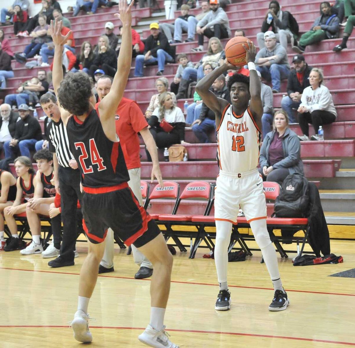 SEMO Tournament: Dexter vs. Cape Central