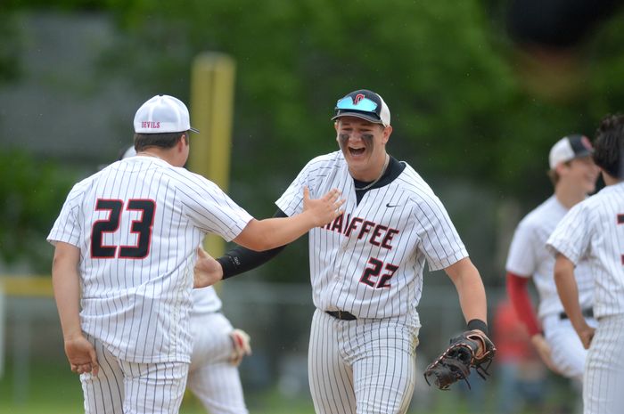 Chaffee baseball ousts Valle Catholic, advances to C2 state quarters