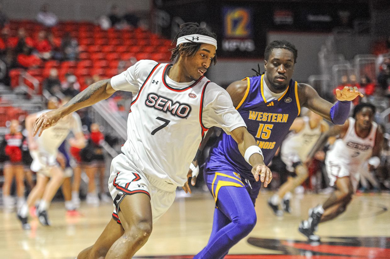 Southeast men slam WIU in thrilling home rout