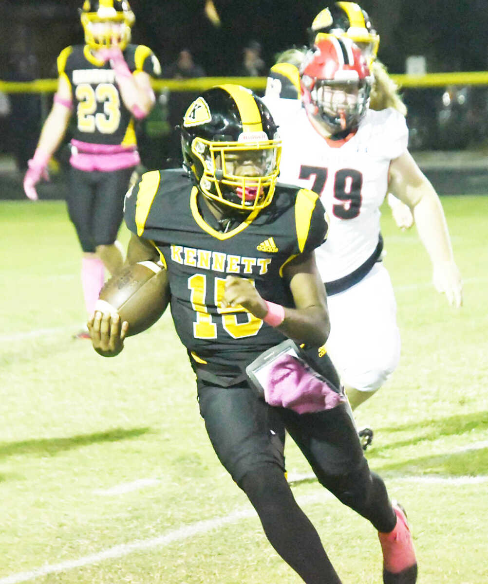 High school football: Kennett prepares for Mules’ passing attack