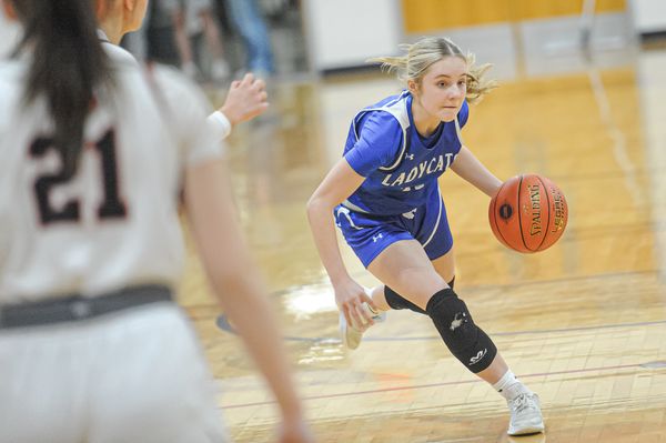 Delta girls final-four bound with rout of Walnut Grove