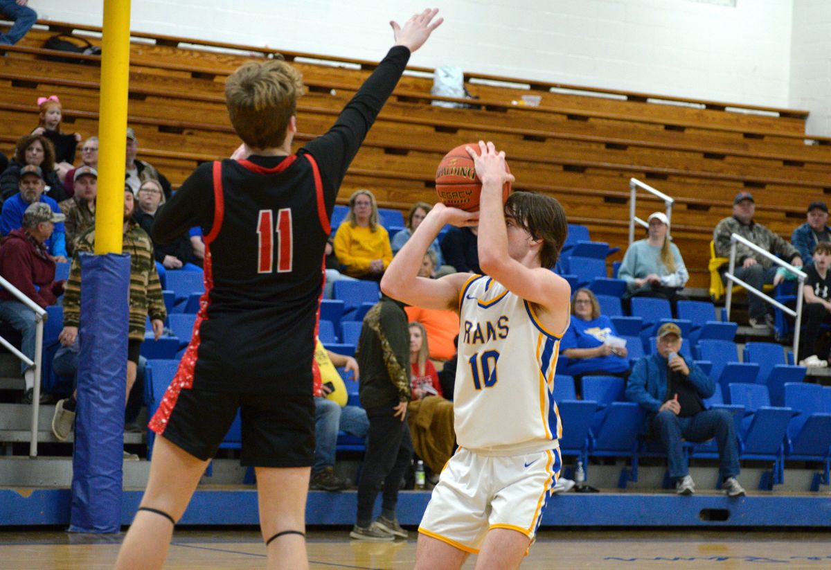 Roundup: Sophomore shine in Scott City's win over Chaffee