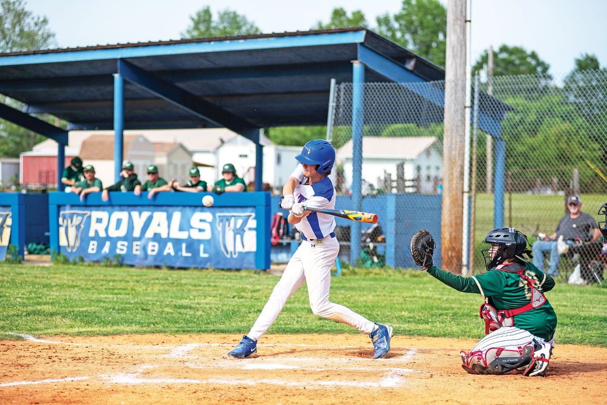 PHOTO GALLERY Royals roll past NMCC