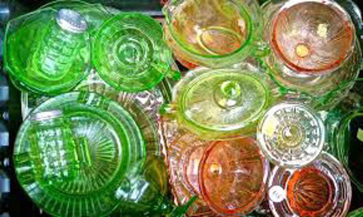 Depression Glass and the Depression Era Thanksgiving Table