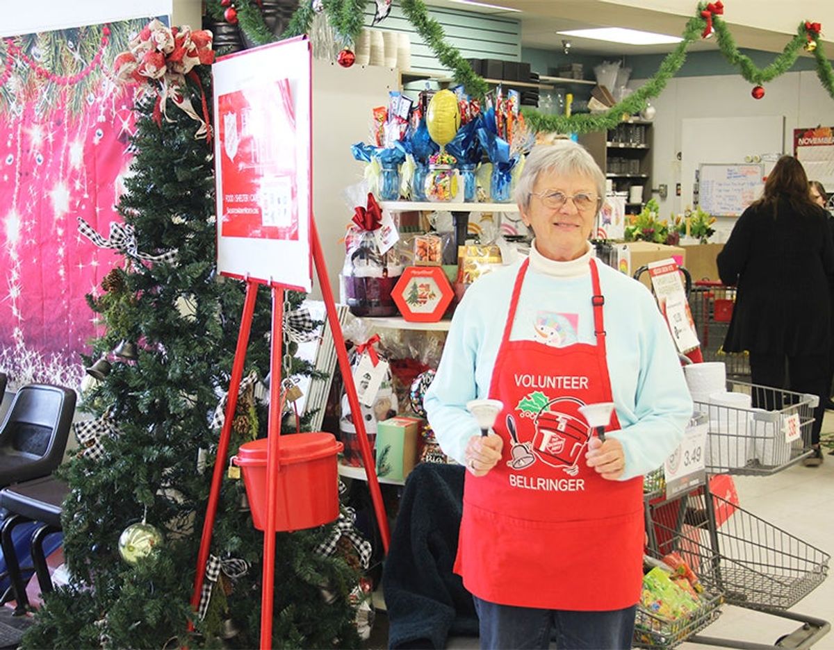 Albert Lea Bell ringer enjoys doing her part to help people ...