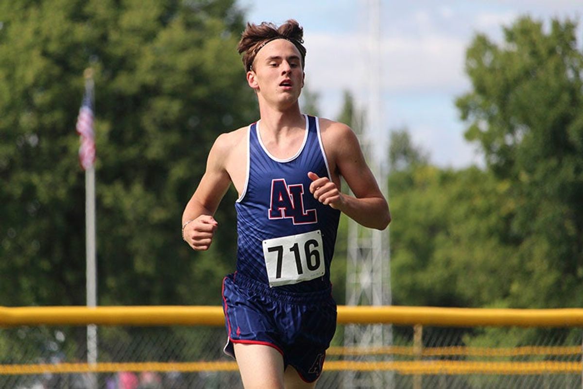 Senior highlight: Logan Barr