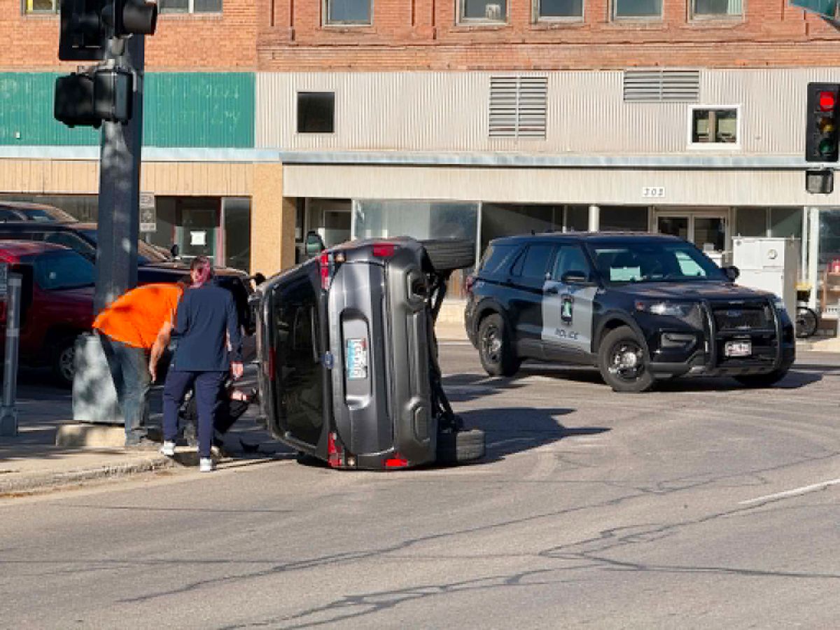 Vehicles crash at Main and Broadway near fireworks fundraise...