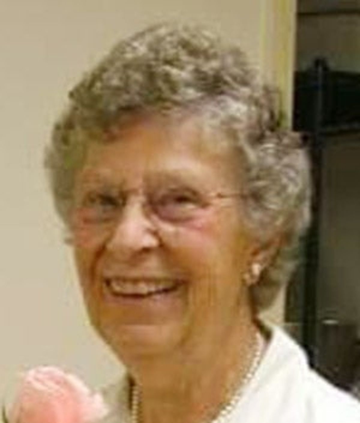 Iris Bell, 1924-2016