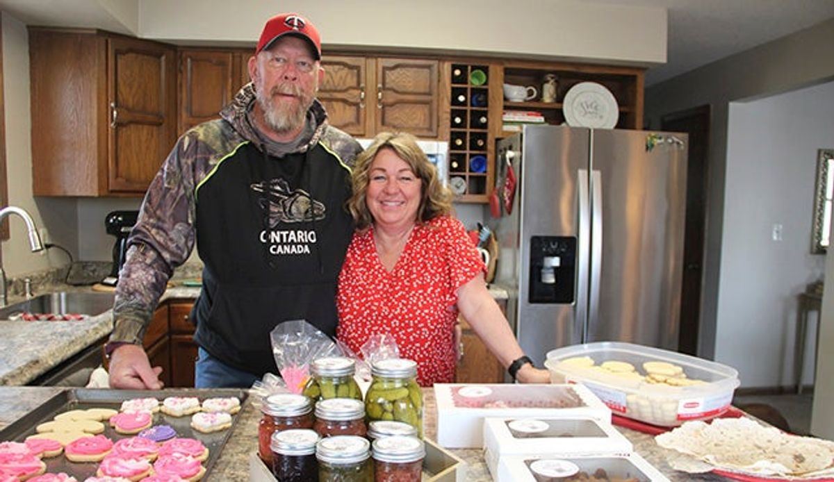 A hobby turned into a business: Clarks Grove couple finds su...
