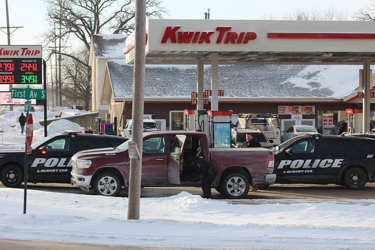 Man, child reported endangered and missing from Apple Valley recovered...