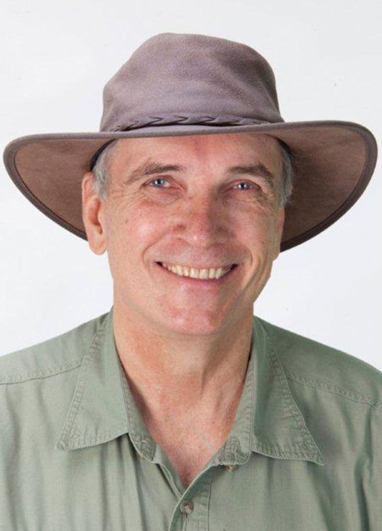 Al Batt: The vexatious fly nailed the screen test that time