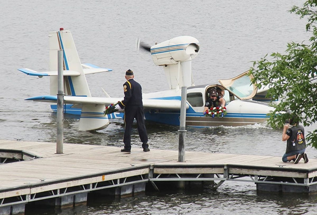 Pilot has participated in wreath ceremony 50 years