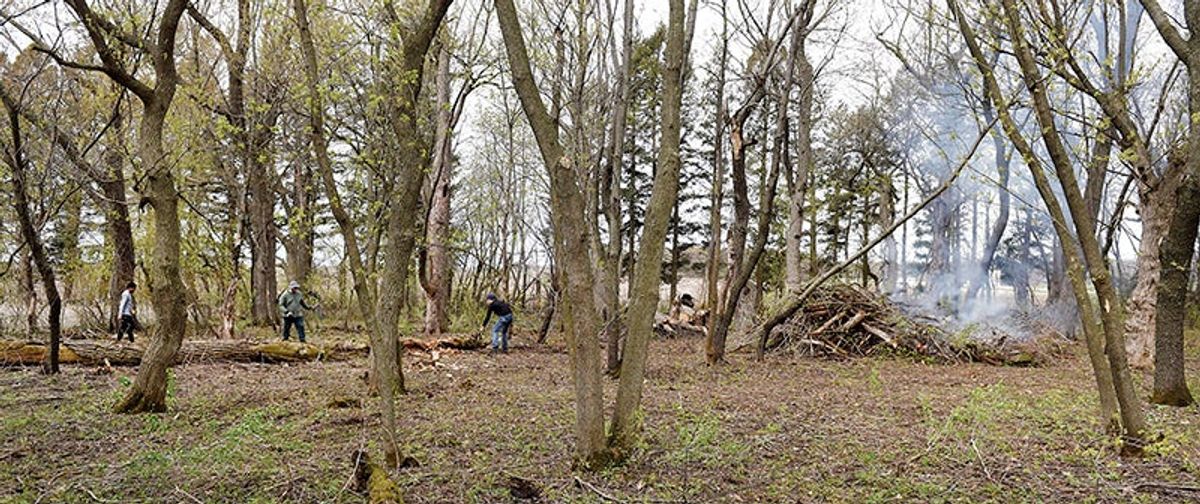Students pitch in for new Alternative Learning Center building