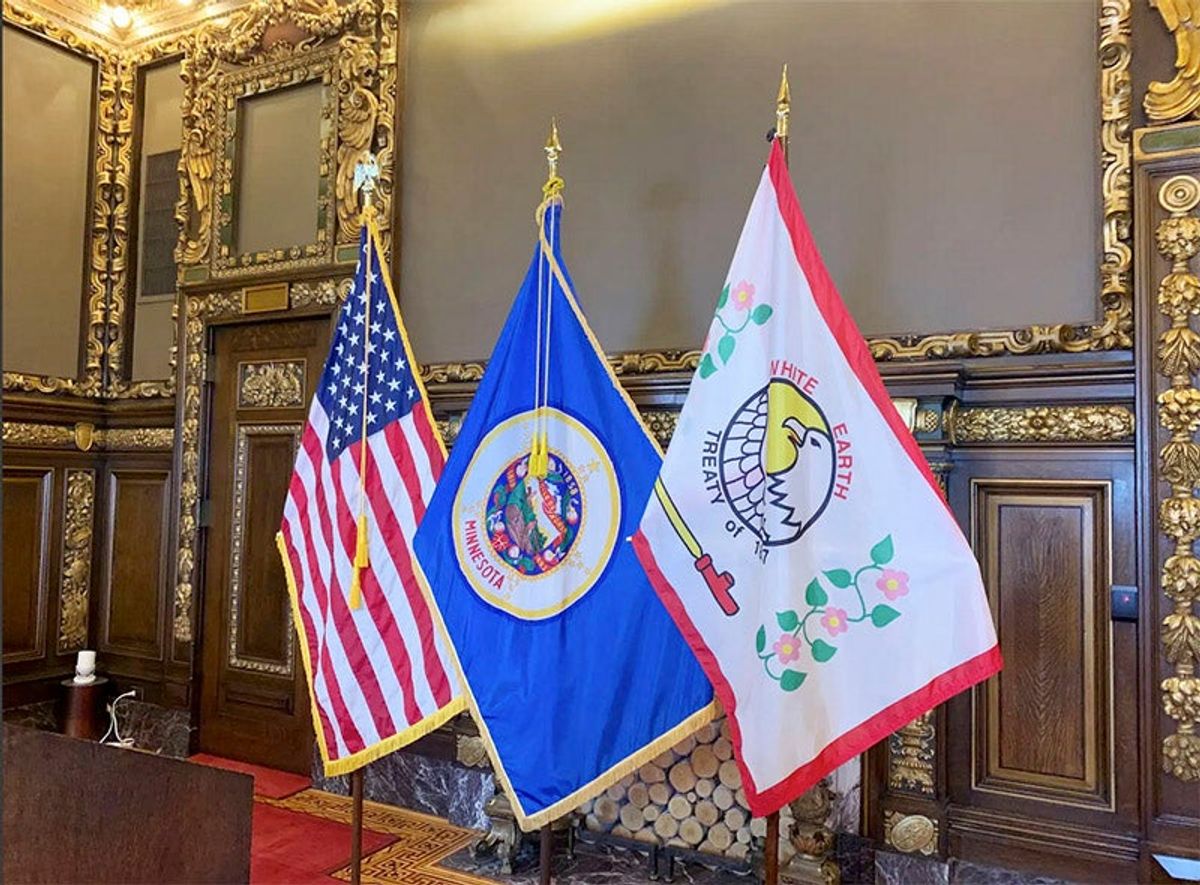 Loons, stars and 'bayg': Minnesotans can check out state flag designs ...