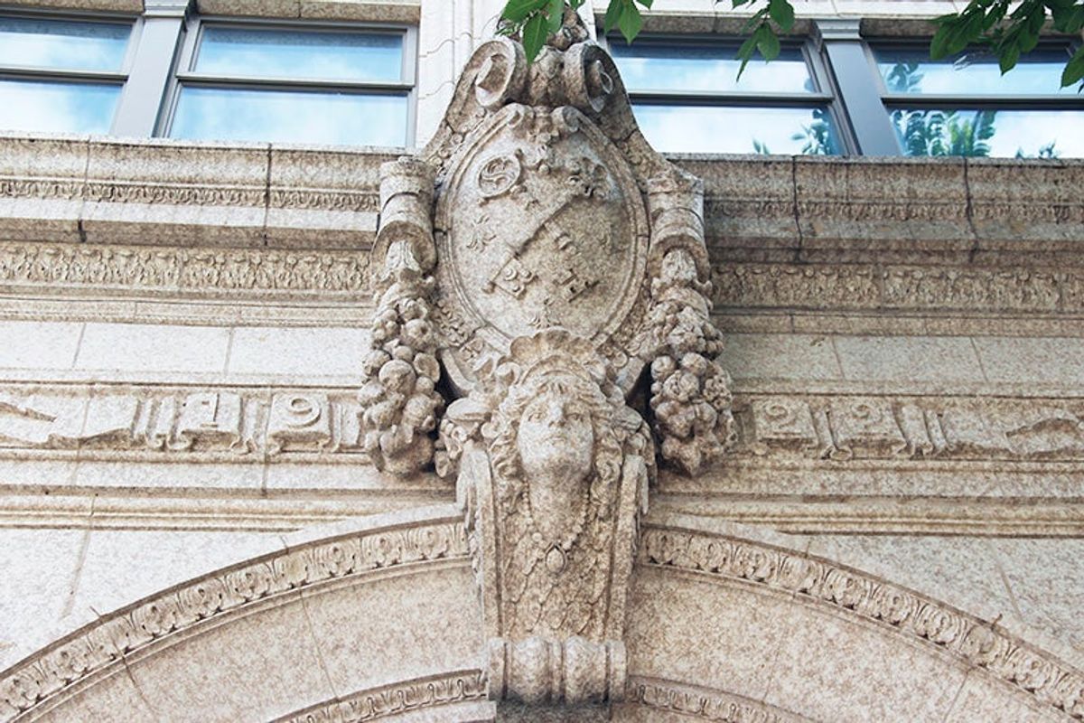 Council to vote Monday on sale of city portion of bank, Jacobson build...