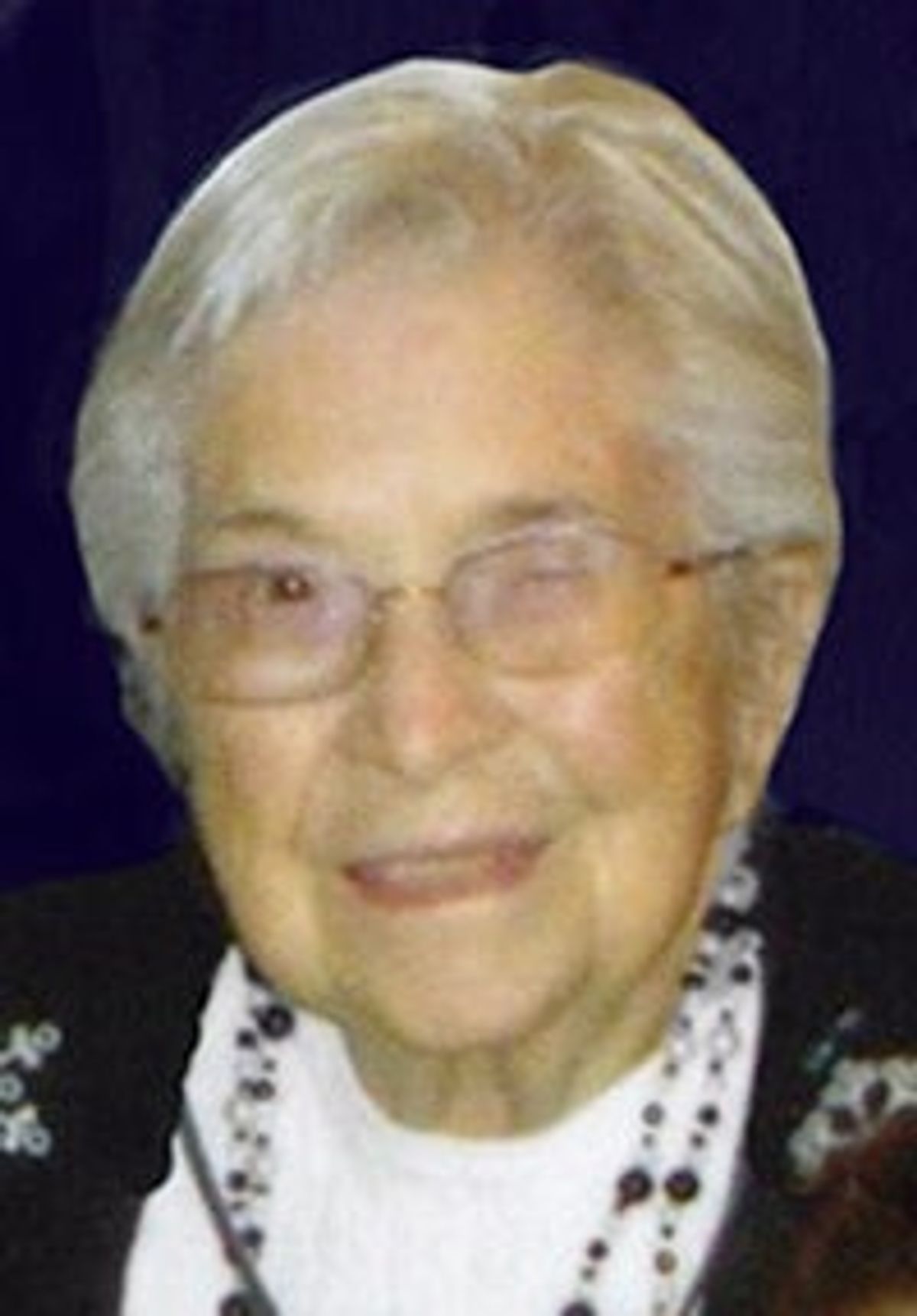Dorothy Bennett, 1921-2014