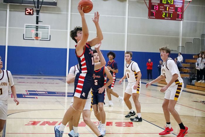 Albert Lea boys’ basketball team falls in close game