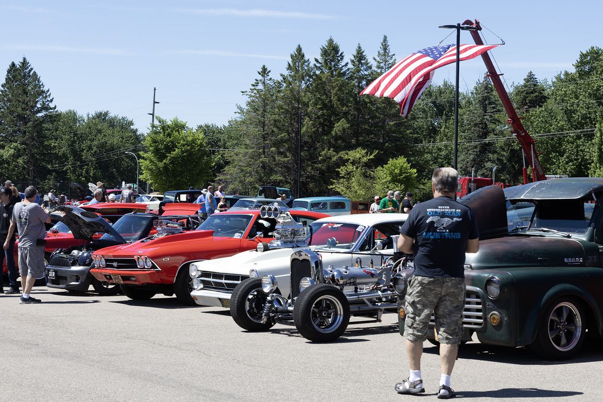 Car enthusiasts roll in: Eddie Cochran festival begins